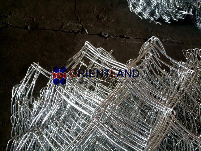 Blue Vinyl Coated Cyclone Wire Mesh Security Fencing Residential Grade