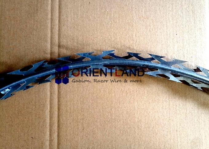 Sharp Helical Cbt60 Concertina Razor Barbed Wire Hot Rich Galvanized Steel