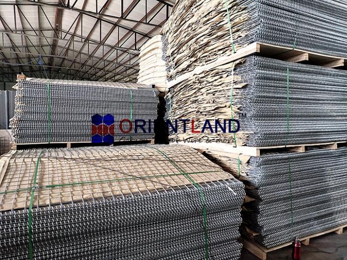 Non Woven Permeable Geotextile Lined Welded Mesh Barrier Heavy Duty