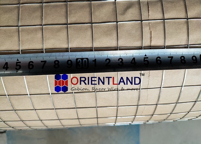 1/2 Inch Hot Dipped Galvanized Wire Mesh Roll For Chicken Coop Fence