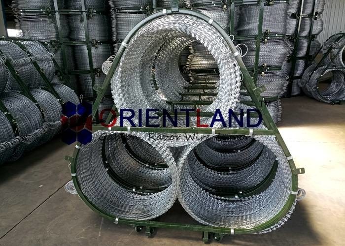 0.45mm Razor Blade Fencing Wire Obstacles 70m Good Resistance To ...