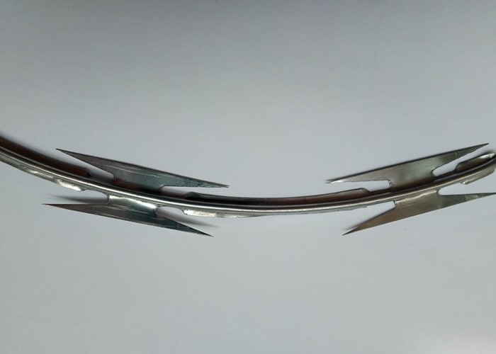 High Strength Spiral Razor Wire Tape / Barbed Concertina Wire Fencing ...